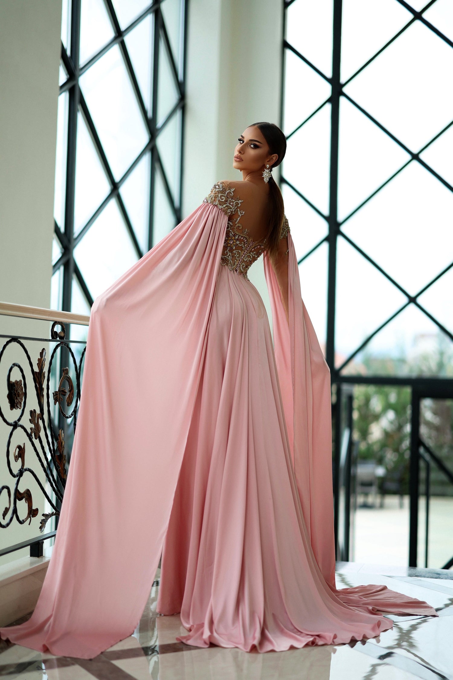 New Collection – Qëndresa